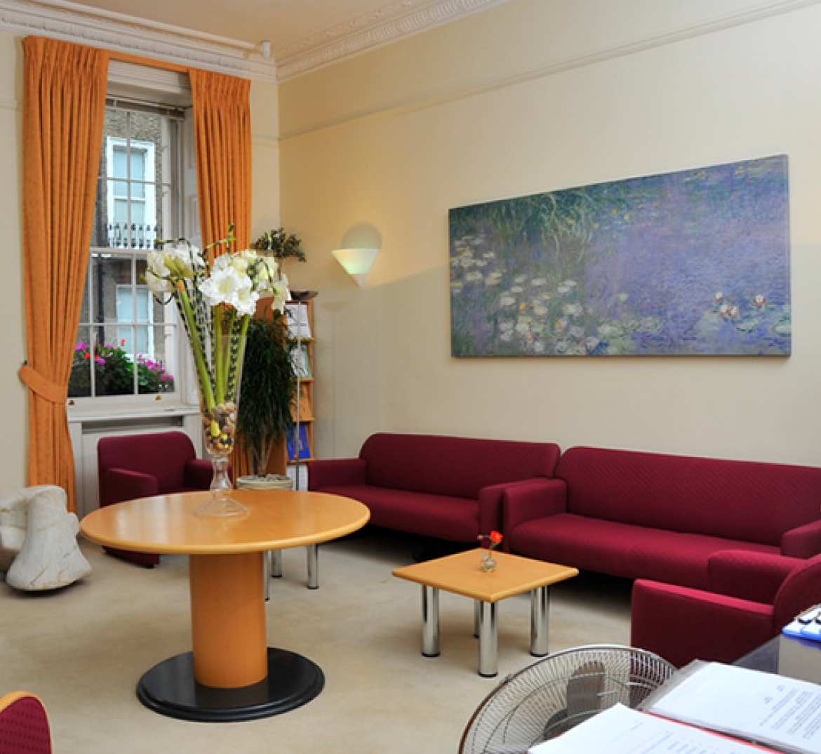 About Us | Gynaecologist Consultant | London